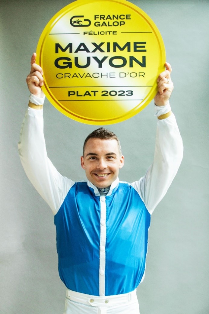 PLAT - La Cravache d’Or 2023 du jockey Maxime Guyon célébrée à l ...